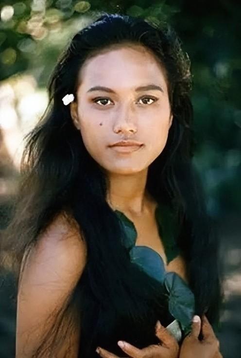 Tahitian beauty Talita: 19-year-old became Marlon Brando's lover, gave ...