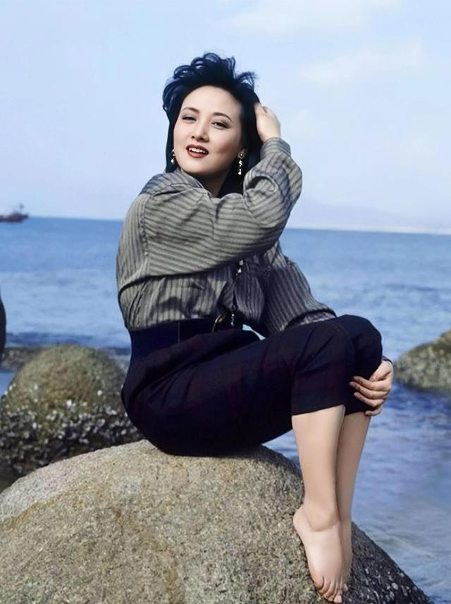 Deng Jie: Not tall, but full of aura, a proper queen temperament - iMedia