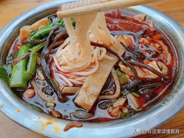 Why do Liuzhou people like to eat#Snail noodles# - iMedia
