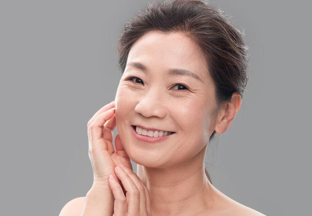 What women need to know: 5 things you must know about "aging", skin ...