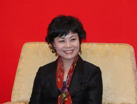 Tie Ning: The insights on "being a man" and "not being a man" are ...