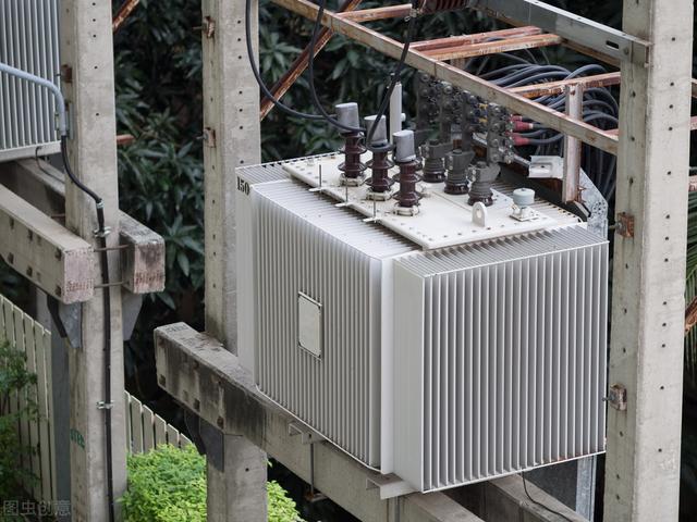 Why should the iron core of a power transformer be grounded?And why ...