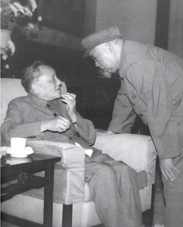 Deng Xiaoping visited Xu Shiyou on his southern tour and untied his 48 ...