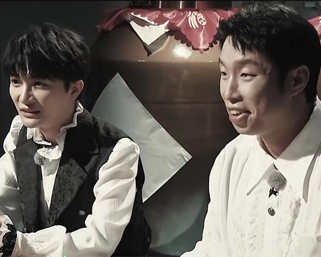 Let's run: Sha Yi turned into a big flicker, Li Chen "ripped his ...