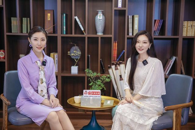 Guofeng singer Liu Keyi is a guest on the "Famous Master Interview ...