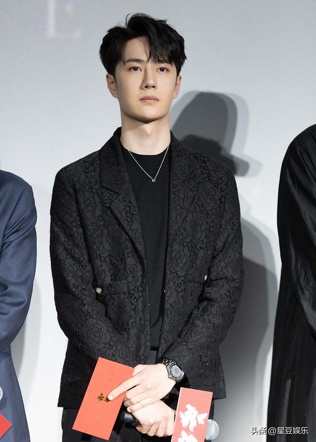 [Unnamed] All members of the press conference went to Qi Liang Chaowei ...