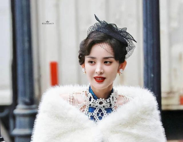 Beauty Wallpaper No. 342 - Guli Nazha - iMedia