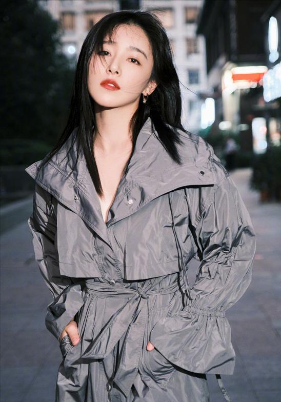 Ji Lingchen: Yes, my girlfriend!You grew up with a boy, but he fell in ...