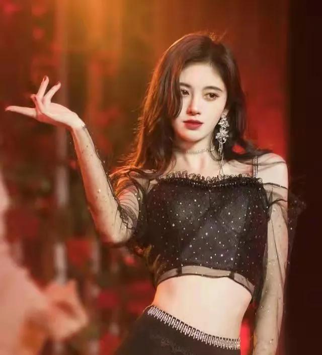 Film and television beauty Ju Jingyi, number one in 4,000 years - iMedia