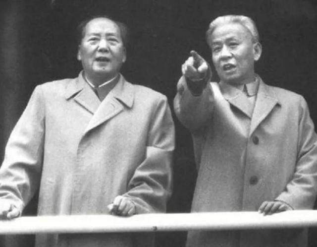 In 1980, Deng Xiaoping personally rehabilitated Liu Shaoqi's case - iMedia