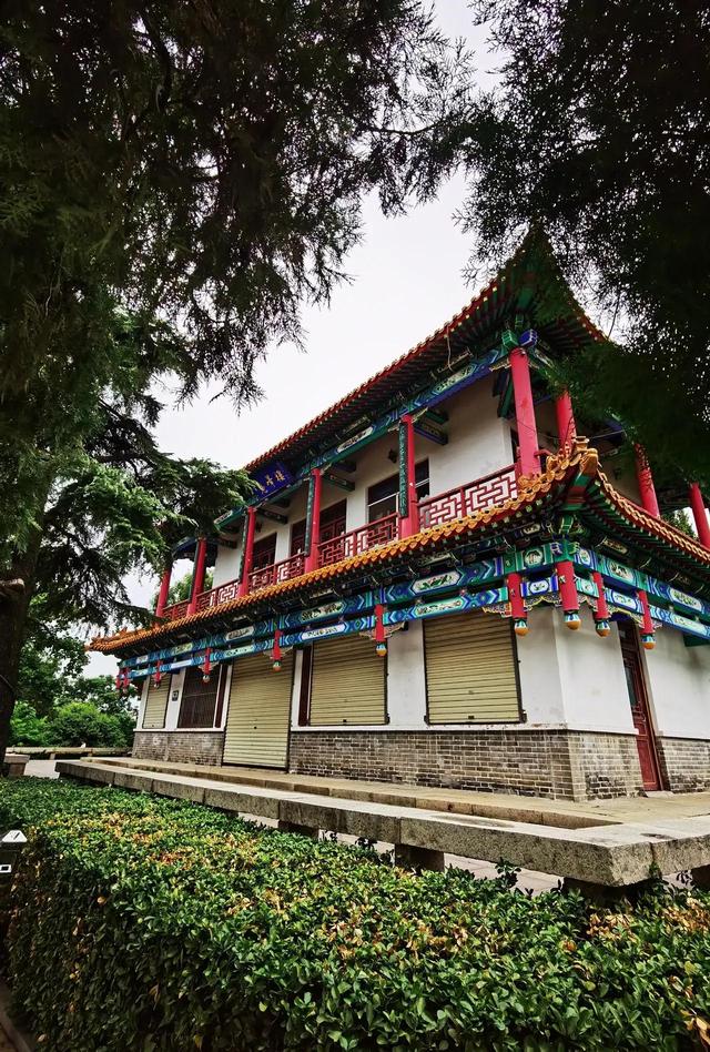 Li Bai in Rencheng - iMedia