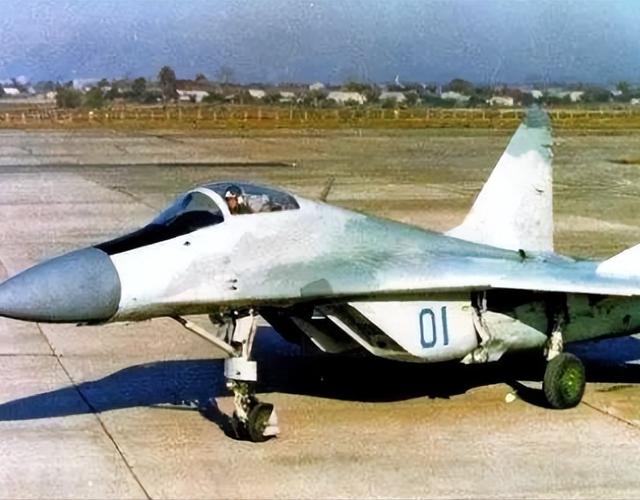 Half-blood general Lin Hu: Introduced Su-27 for national defense, drank ...