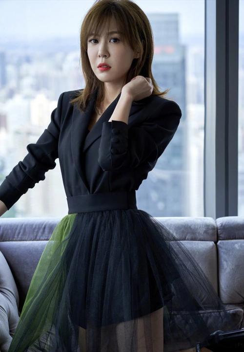 Relying on Chen Meijia's popularity all over the Internet, and now the ...