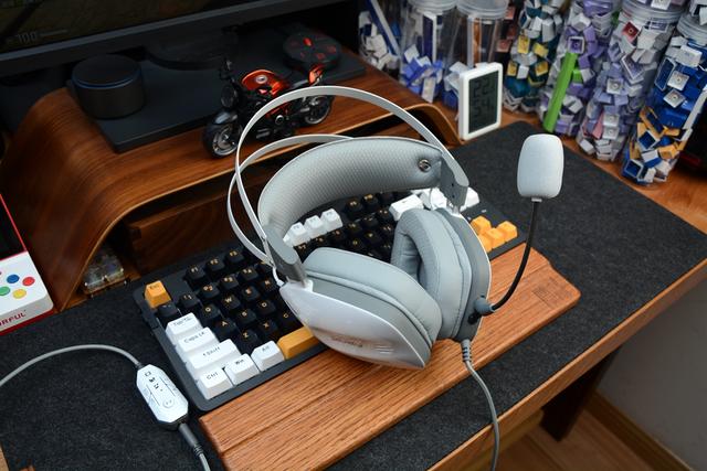 Double-layer head beam, four sound effects, virtual 7.1, Daryou A730 ...