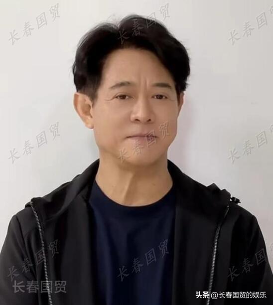 A recent photo of 59-year-old Jet Li was exposed, with black hair in ...