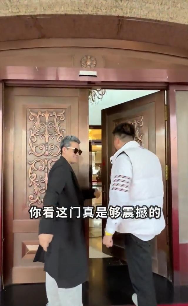 Yang Zi's first exposure to the mysterious mansion, the interior is ...