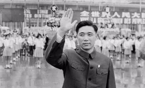 After Wang Hongwen died of illness, how did his wife and three children ...