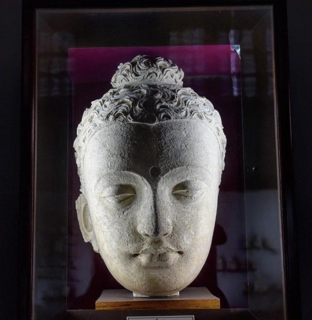 Prosperity Gone, Buddha Remains - The Past of Pakistani Buddhism - iMedia