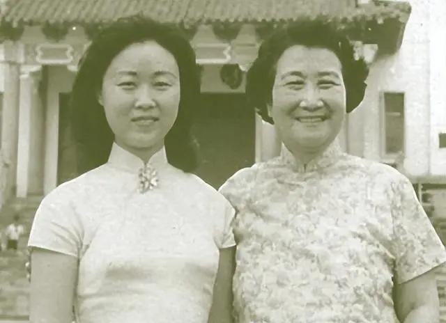 In 1925, Su Xuelin was forced to marry and made a wonderful request on ...