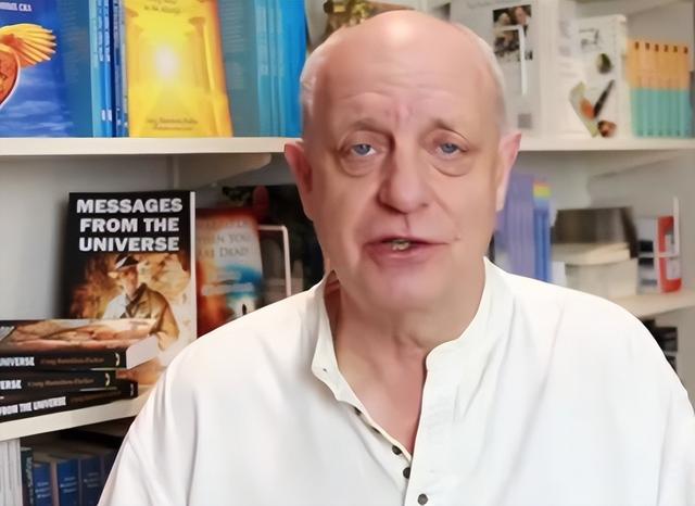 The modern prophet Hamilton Parker made a speech and made 5 major ...