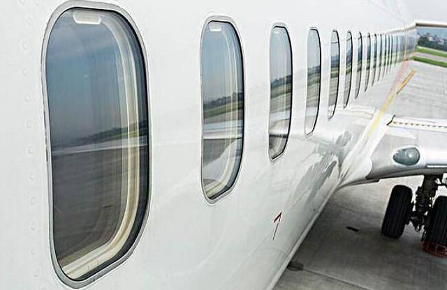 Why aren't airliner windows square? - iMedia
