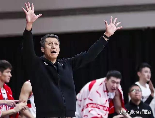 The game lost the suspense, Tong Jiajun defended closely, Guo Ailun ...