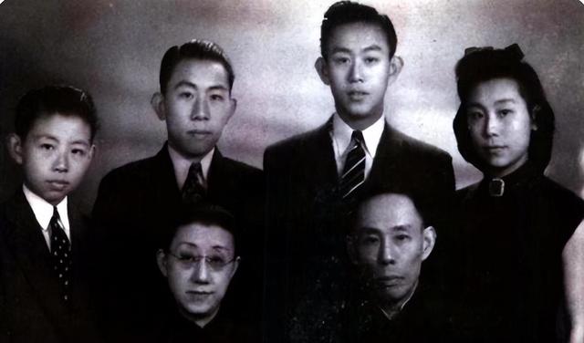 "CCTV First Brother" Cheng Qian: After divorce, he lived with Dong Qing ...