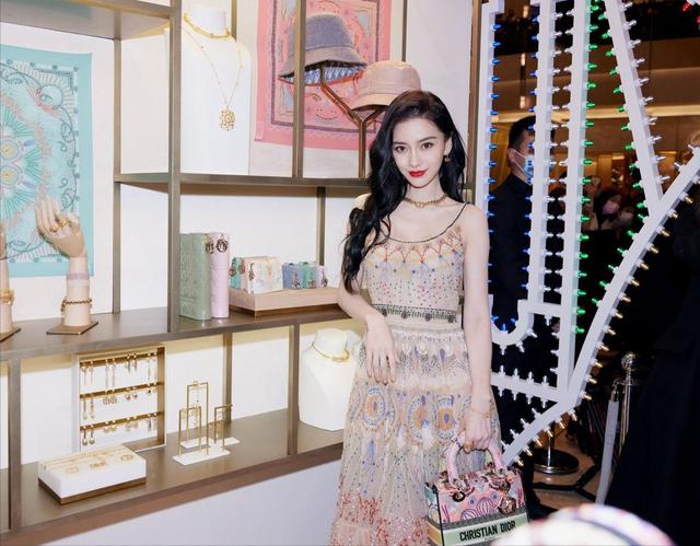 The contract between Yang Ying and Dior expires, and Di Lieba is about ...