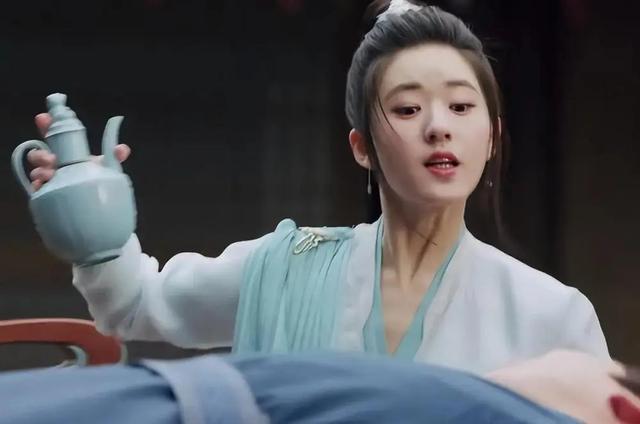 Another new drama by Zhao Lusi is coming soon. The male lead looks good ...