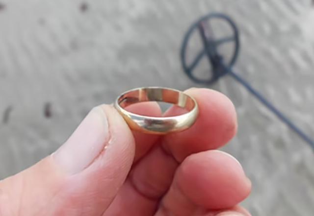 The man found a ring from decades ago on the beach, and after finding ...