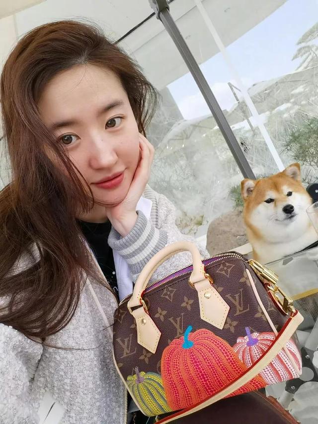 Liu Yifei sun selfie - iMedia