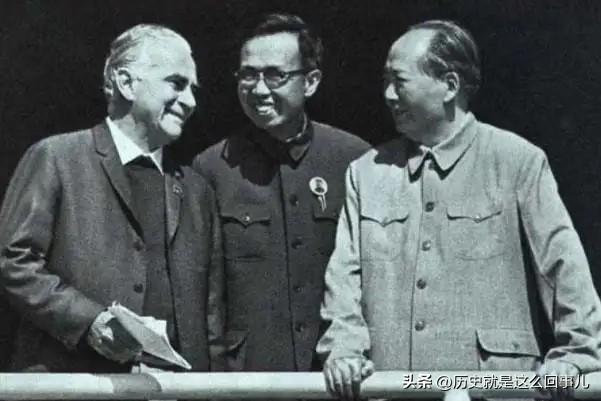 The red star shines on China - Edgar Snow - iMedia