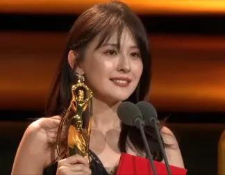 After Reyizha reached the top with "Shan Hai Qing" in one fell swoop ...