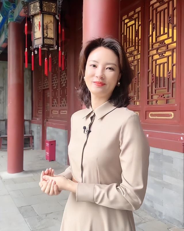 Liu Fangfei: Touching the scenery, feeling the rain, thinking about her ...
