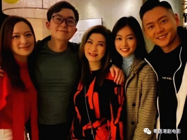 Huang Zongze and Yao Ziling's intimate group photo exploded gossip ...