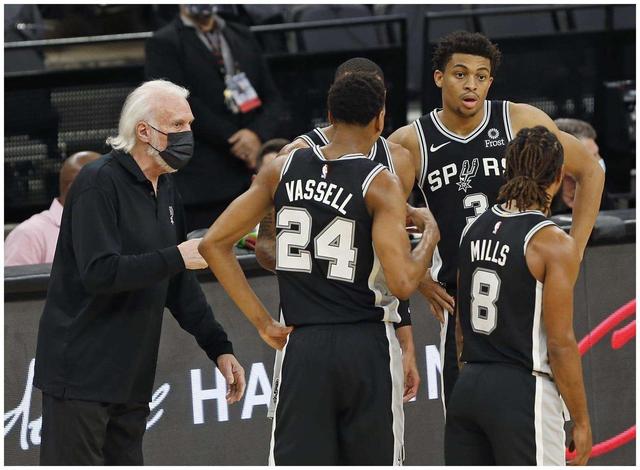 4-of-13 from the field, a net loss of 20 points!The Spurs gave up ...