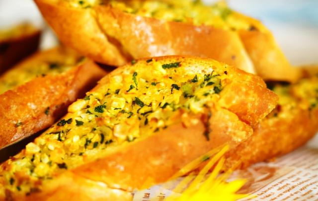 A healthy life explained by a French stick Carrefour's "baking master ...