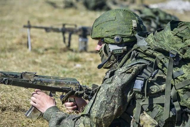 The Russian army is guarding the east of the river, and it is a wise ...