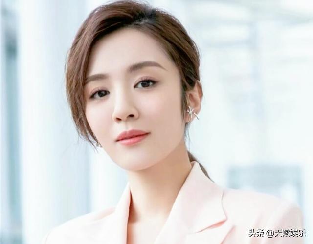 Actor Wang Xiaochen photo album "Four" - iMedia