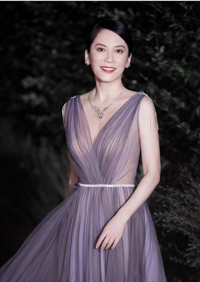 52-year-old Yu Feihong is still single, how can he solve his needs when Feng Tang makes things ...