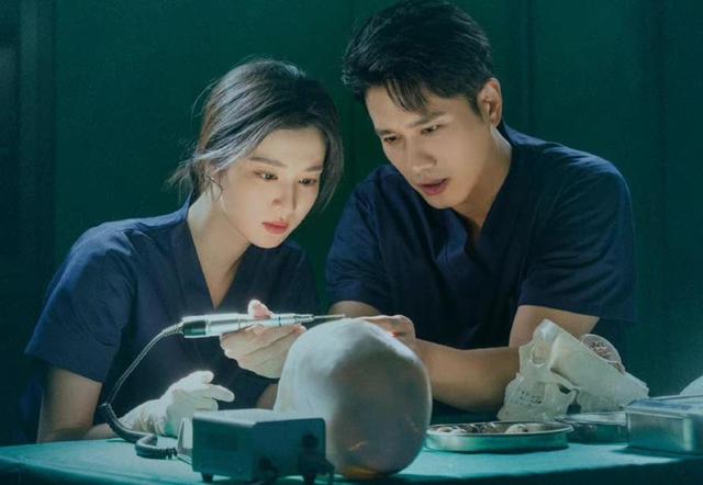 After six years of debut, he has collaborated with male stars such as ...