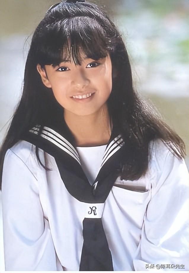Kumiko Goto: Jackie Chan likes to wear a white coat, it looks more ...