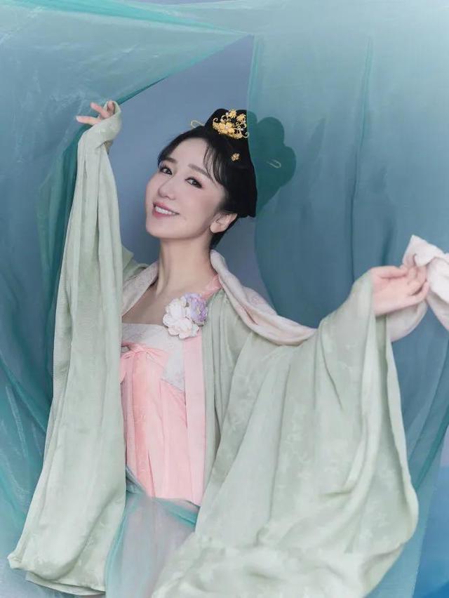 Lou Yixiao Yang Yuhuan's modeling - iMedia