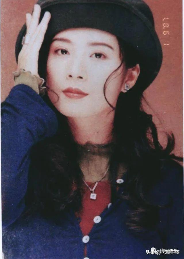 "Joan Girl" Yue Ling: Her parents died when she was young, her love ...