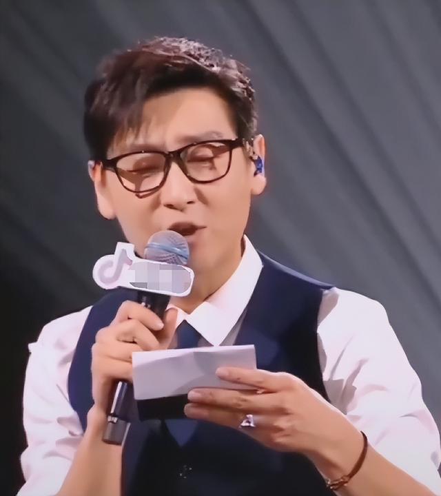 Li Hao's wife "screaming injustice": everyone expects too much from him ...