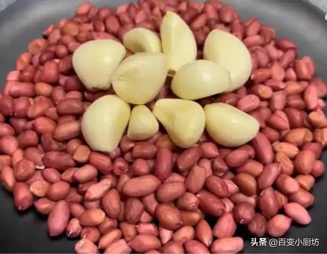 My peanuts are never deep-fried, adding a handful of garlic is easier ...