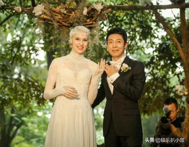 The Sa Beining couple went to the mall in a low-key manner, Li Bai's ...