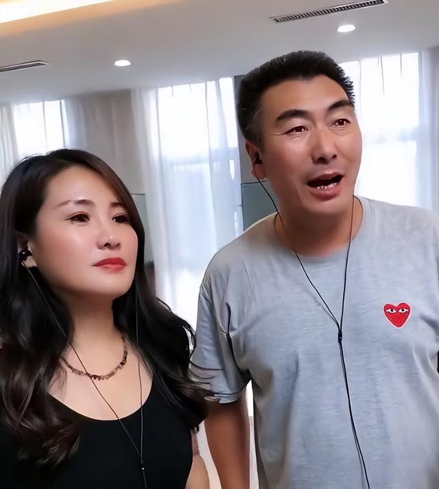 85-year-old Ma Yuqin played "Hi" during the holiday and was about to be ...