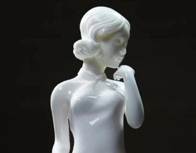 Admire ceramic portrait art with stunning visuals - iMedia