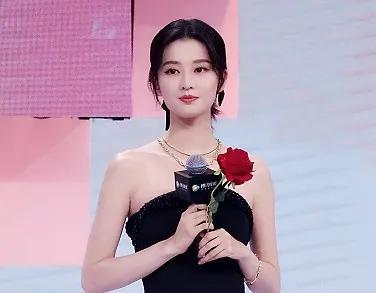 Joe Xin long legs - iMedia